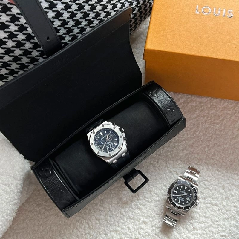 Bargain Louis Vuitton Watches Boxes