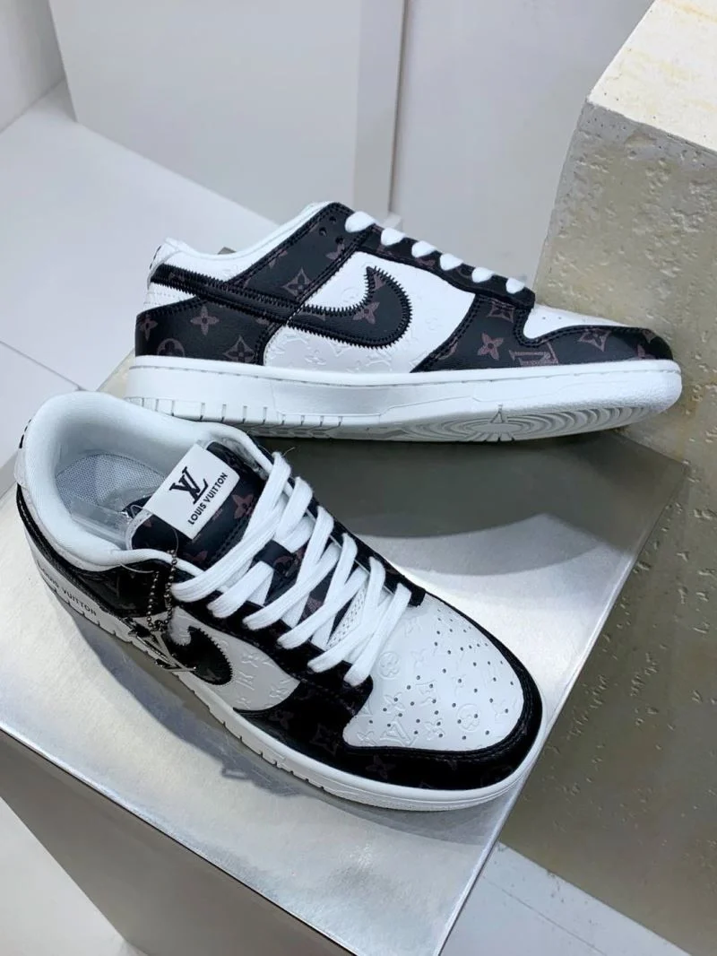 Accurate model Louis Vuitton x Nike Shoes