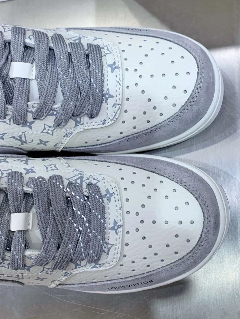 Exact replica Louis Vuitton x Nike Shoes