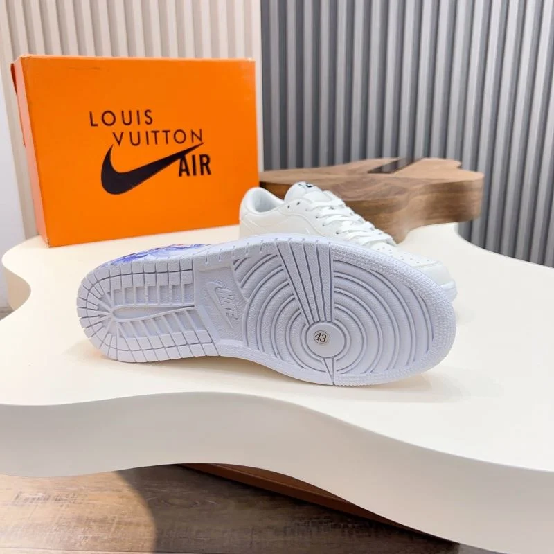 Accurate model Louis Vuitton x Nike Shoes