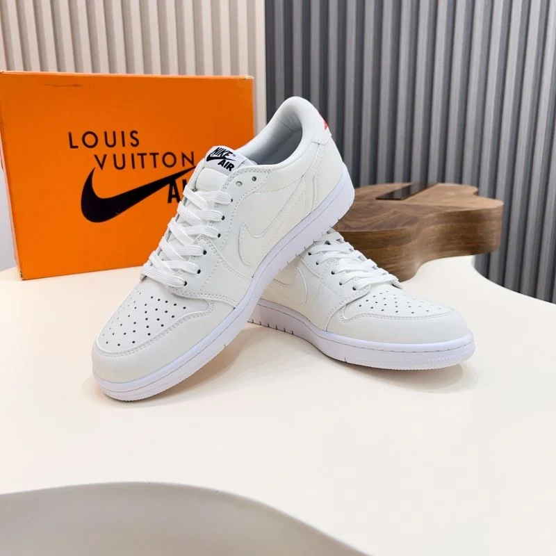 Accurate model Louis Vuitton x Nike Shoes