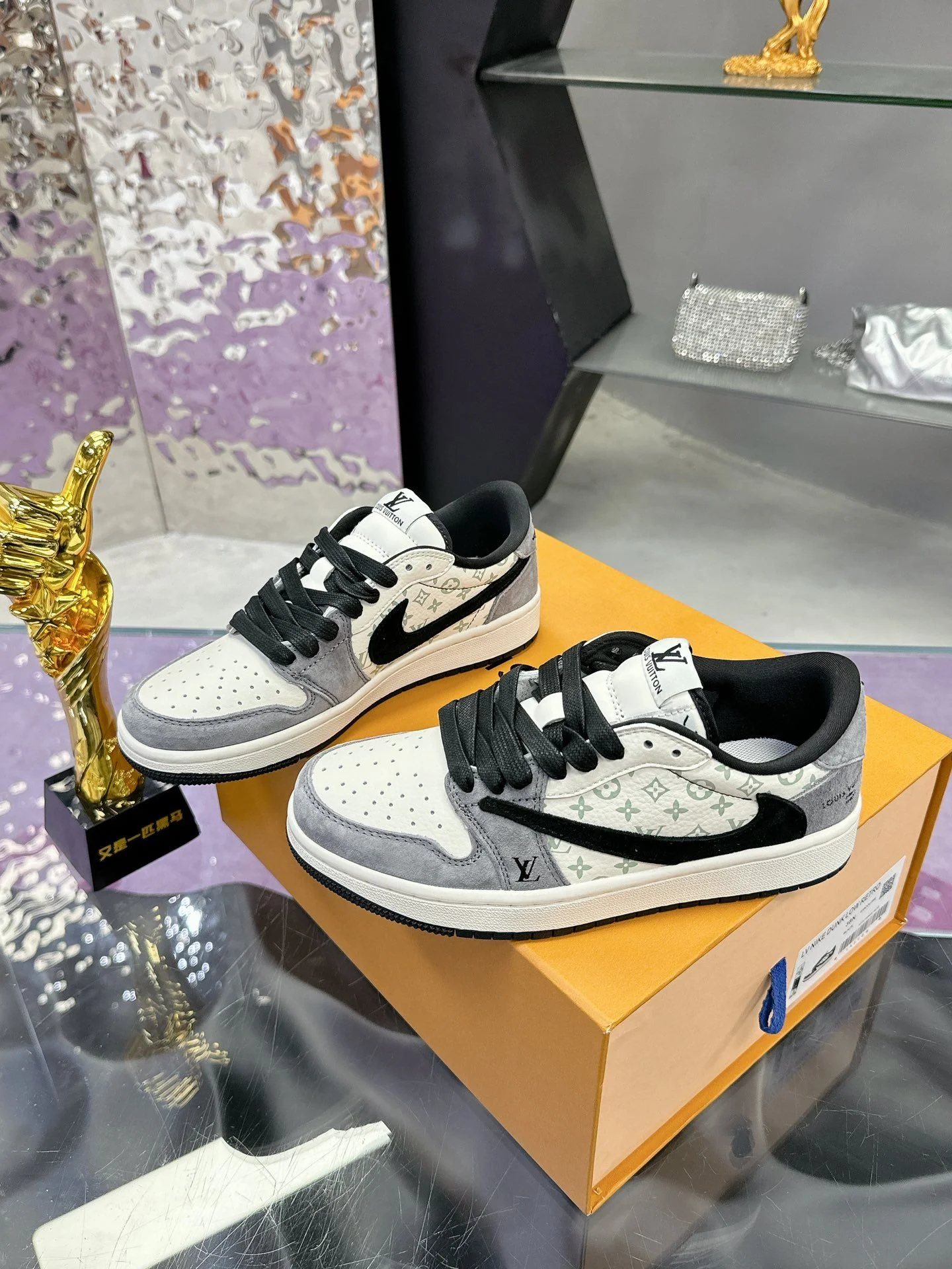 Official Louis Vuitton x Nike Shoes