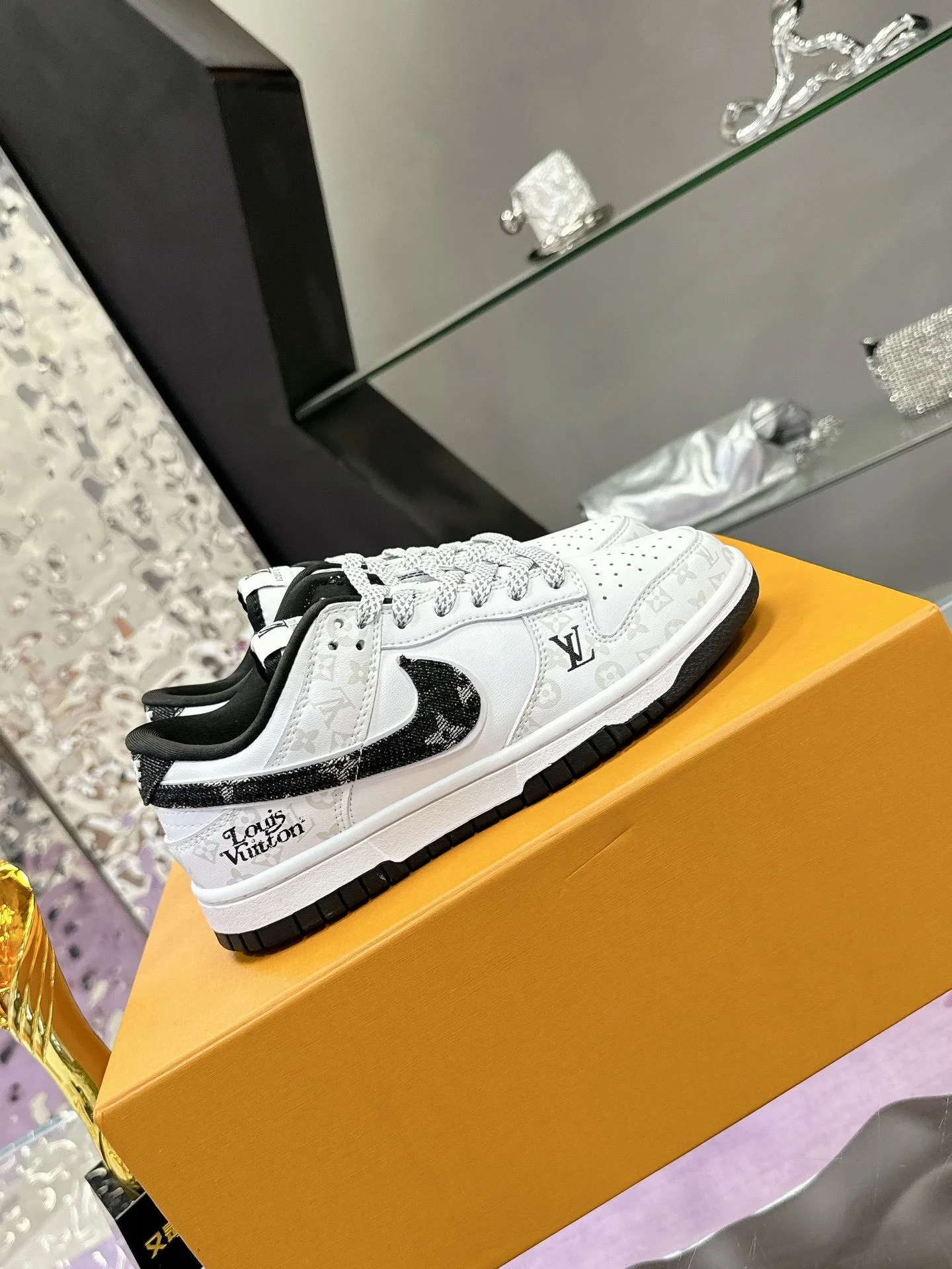 1:1 copy Louis Vuitton x Nike Shoes