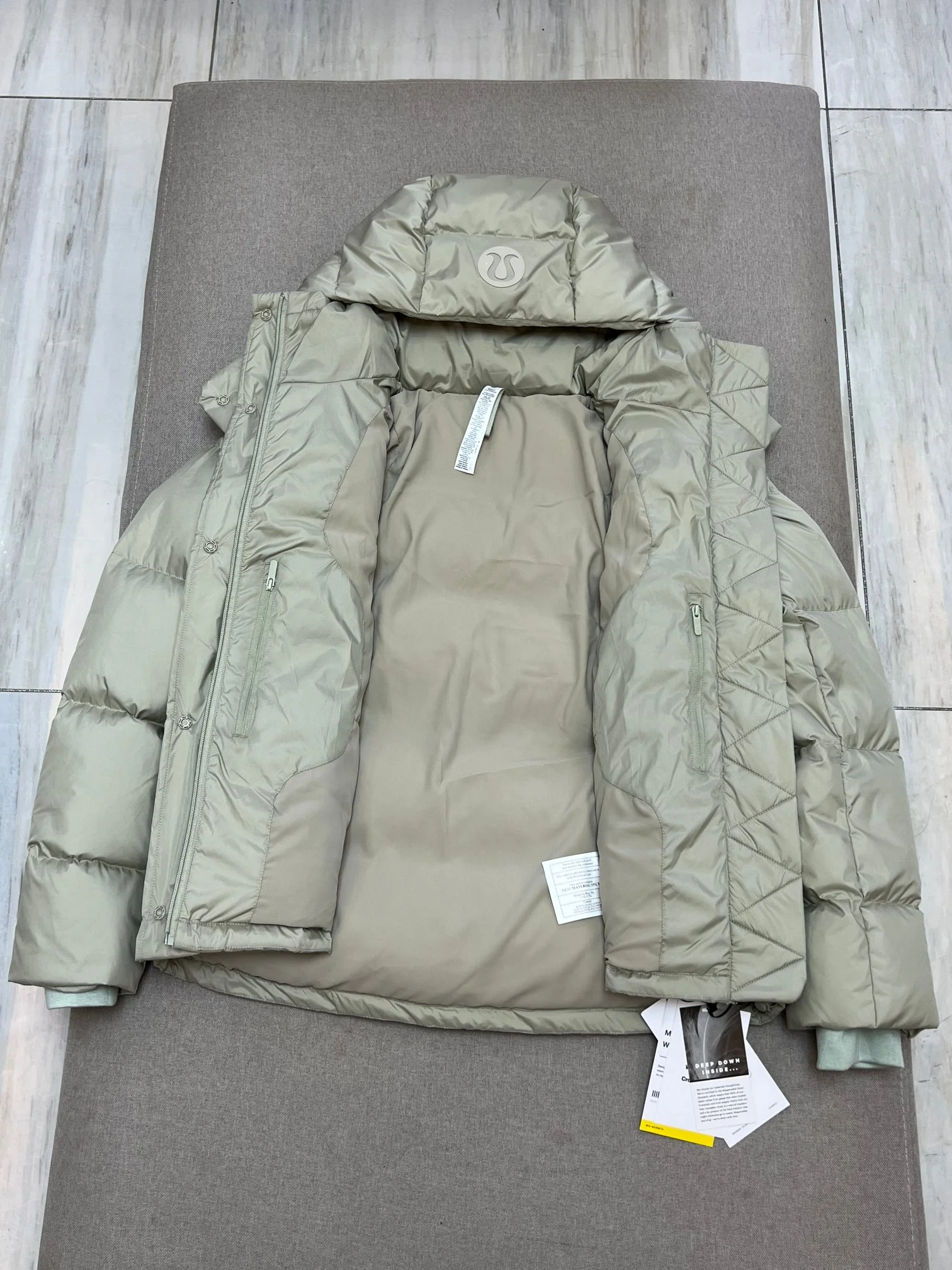 High fidelity Lululemon Down Jackets