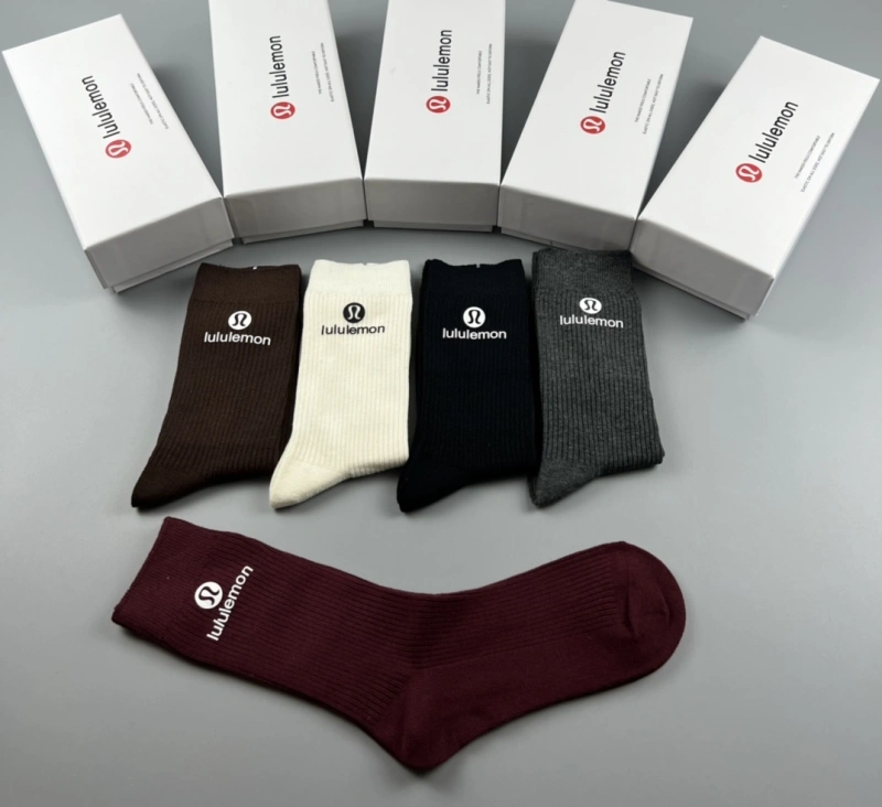 Precise copy Lululemon Socks