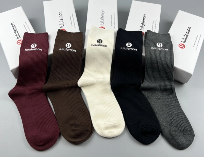 Precise copy Lululemon Socks