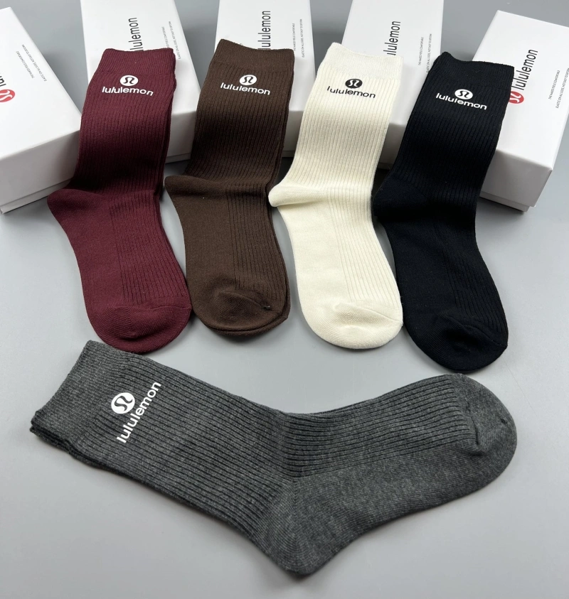 Precise copy Lululemon Socks