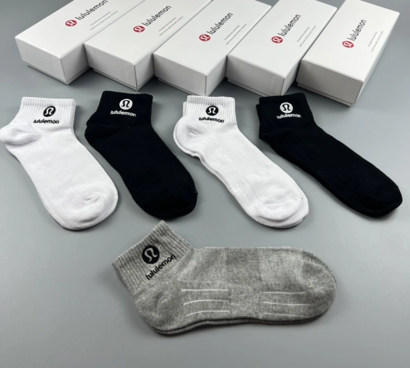 High fidelity Lululemon Socks