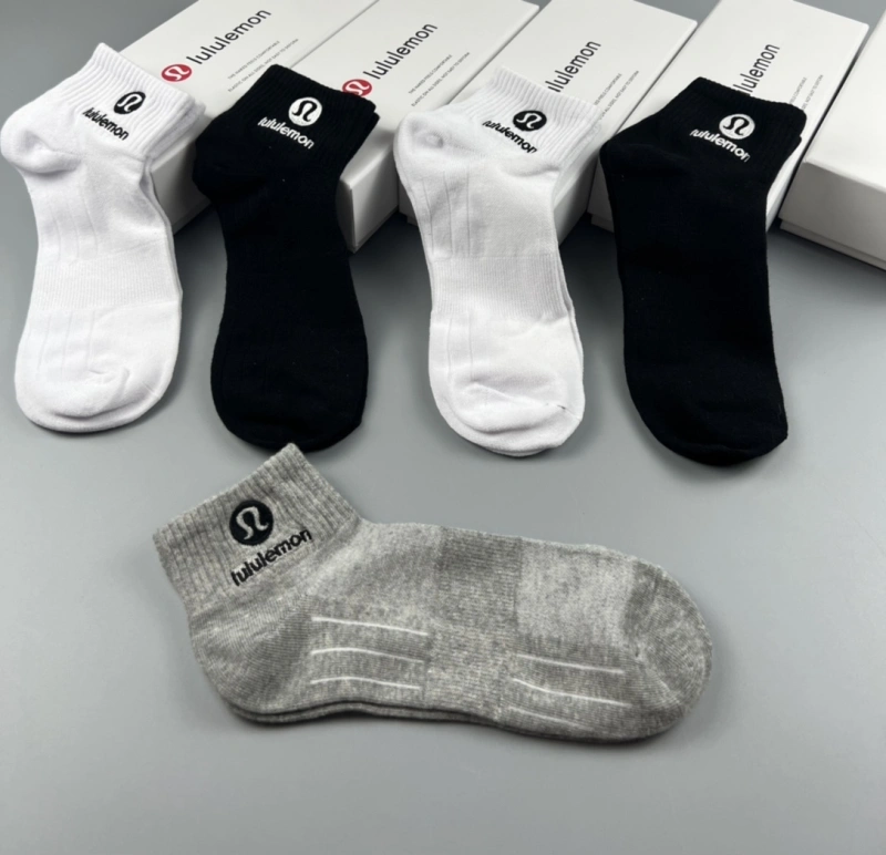 High fidelity Lululemon Socks