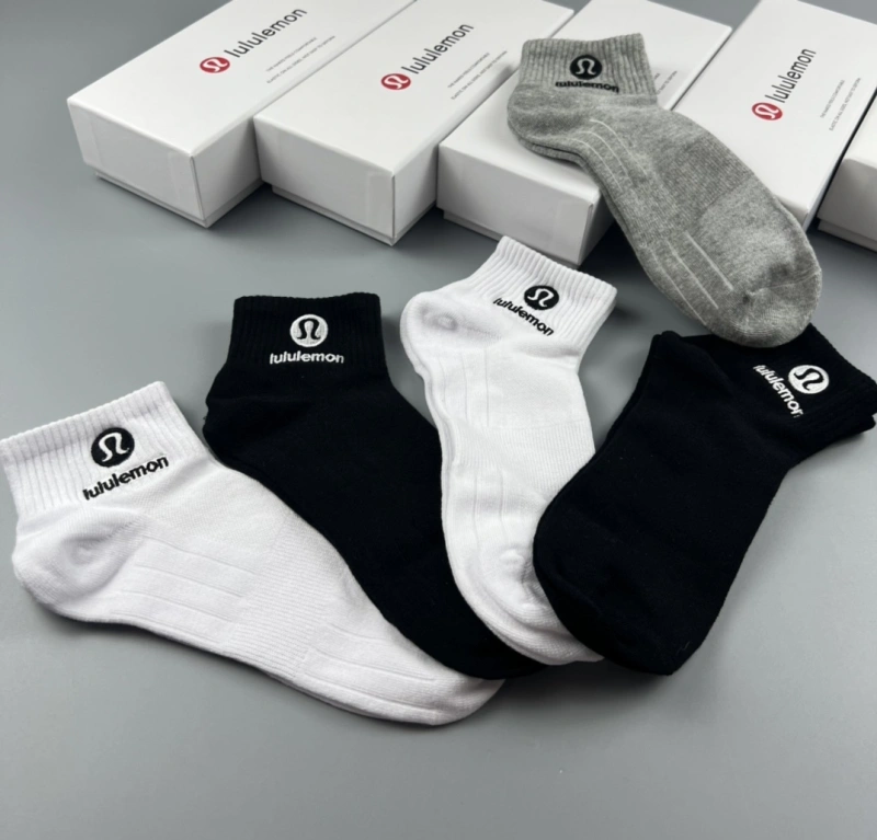 High fidelity Lululemon Socks