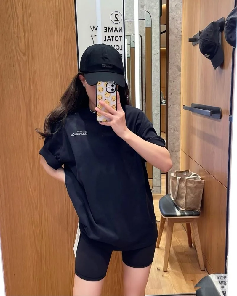 Accurate model Lululemon T-Shirts
