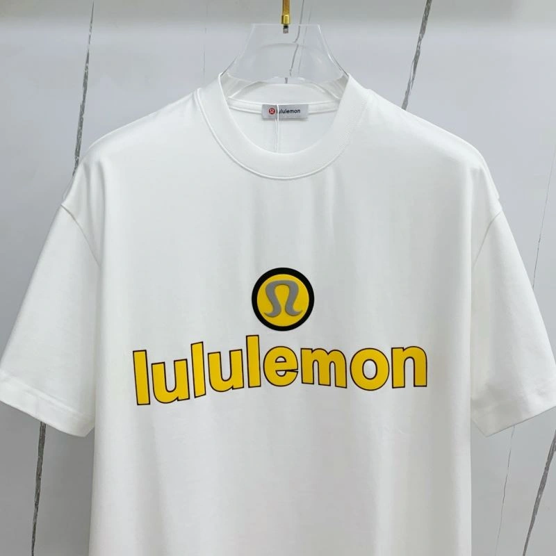 Accurate model Lululemon T-Shirts