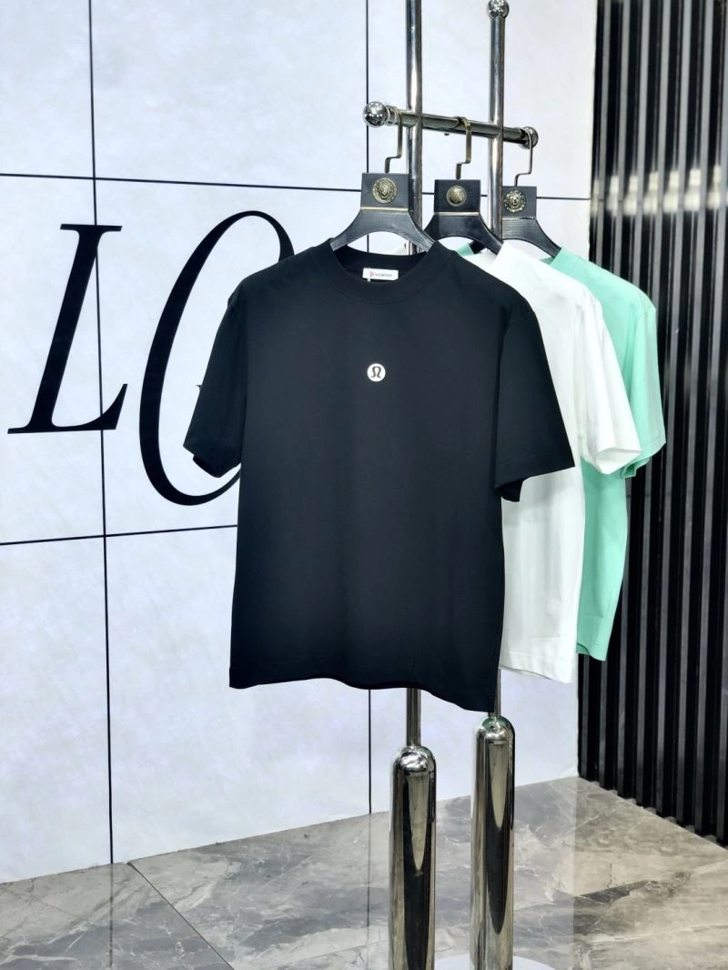 Accurate model Lululemon T-Shirts