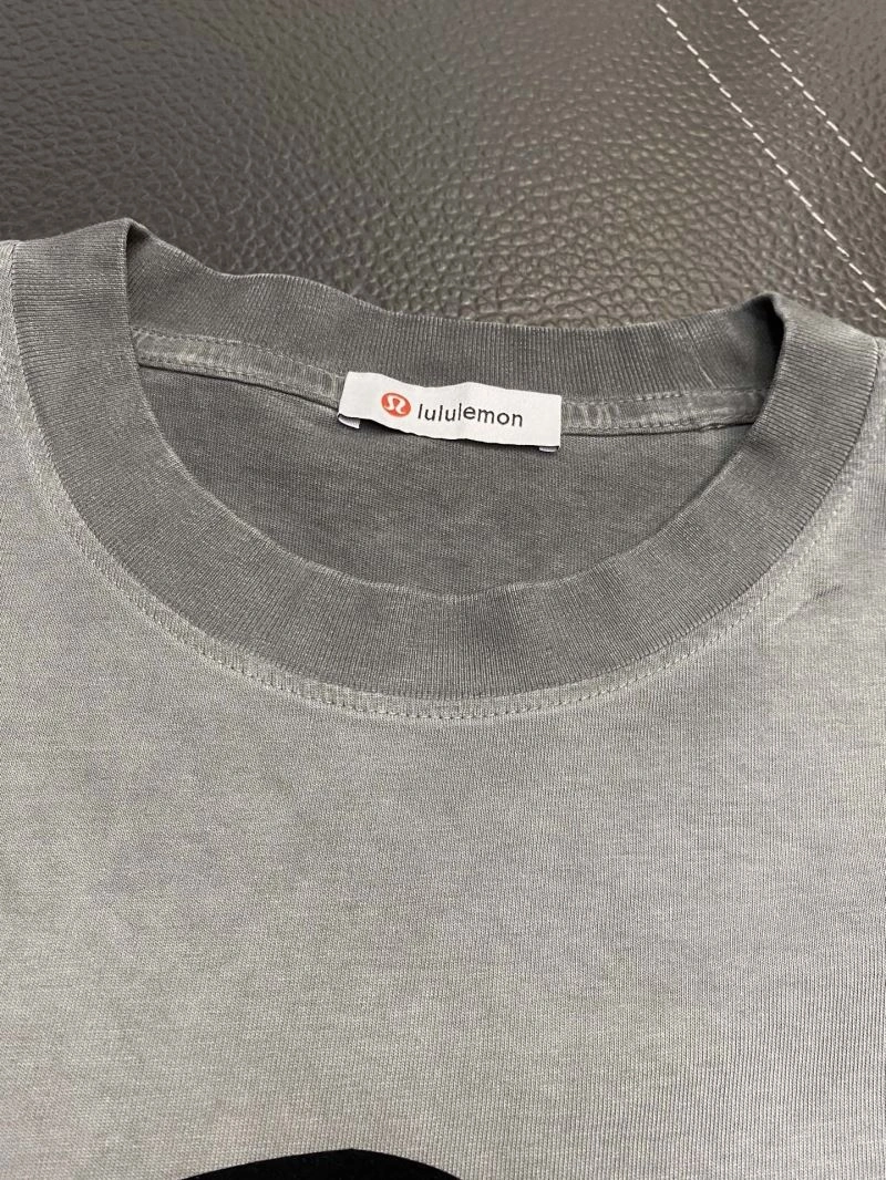 Low-cost Lululemon T-Shirts