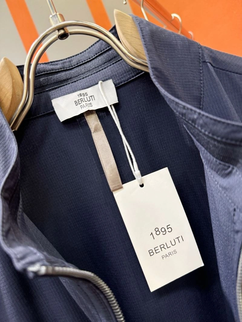 Brand-authenticated Lululemon Vest