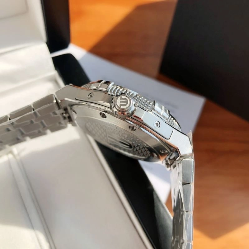Official MAURICE LACROIC Watches