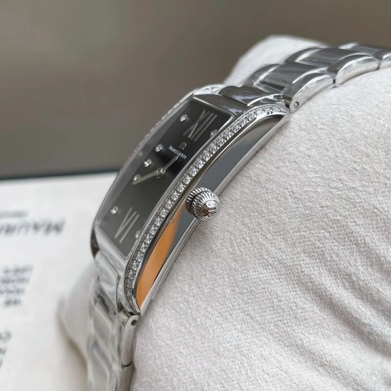 Accurate model MAURICE LACROIC Watches
