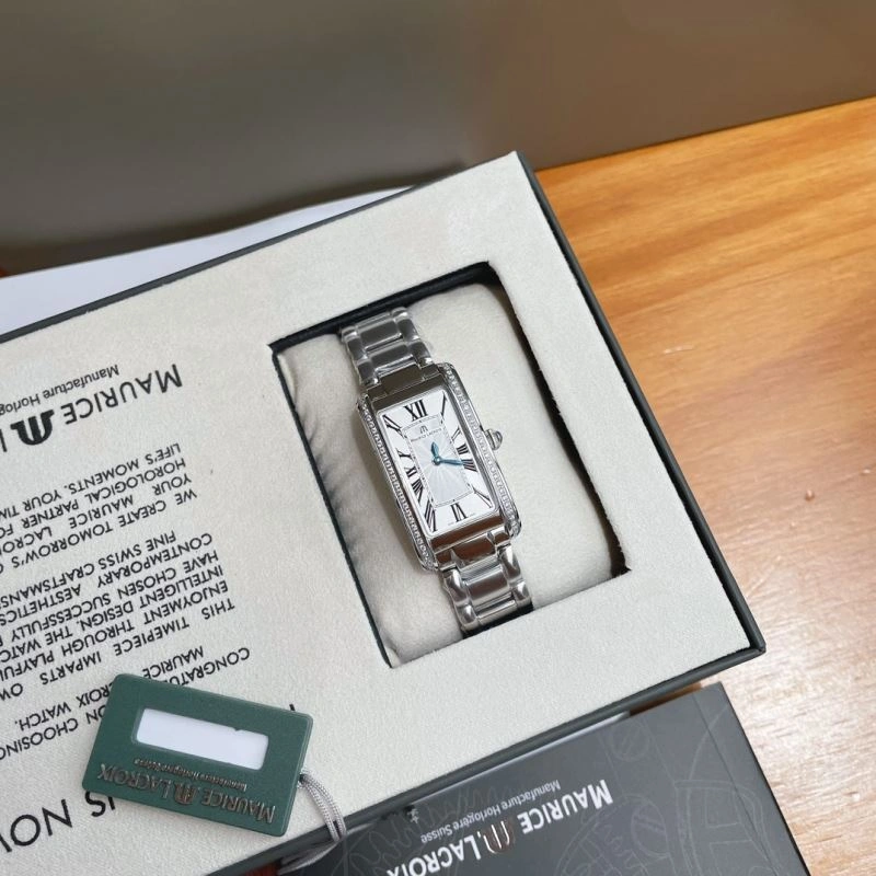 Top mirror MAURICE LACROIC Watches