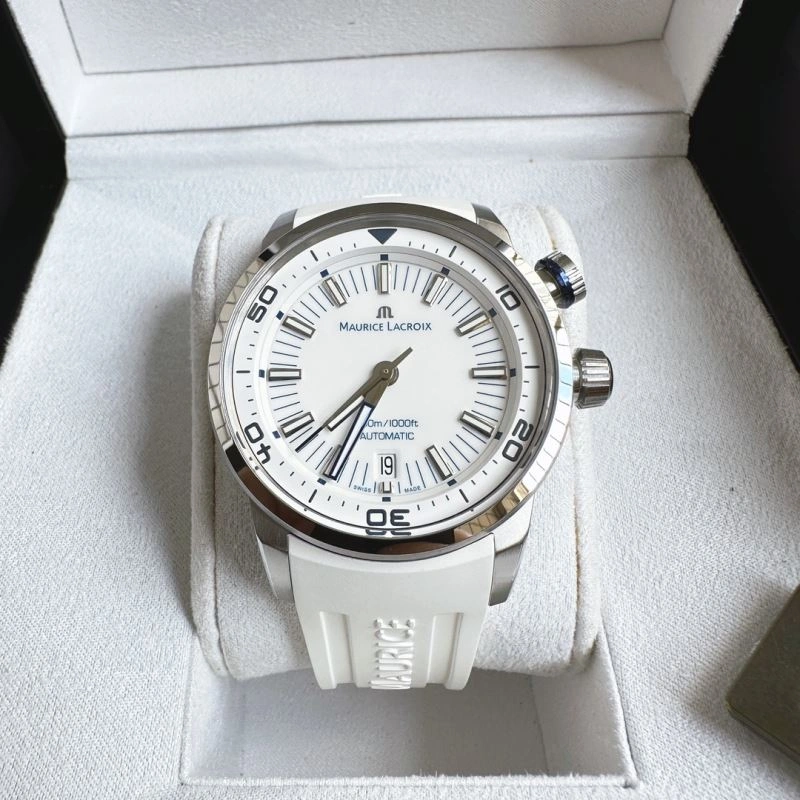 High fidelity MAURICE LACROIC Watches