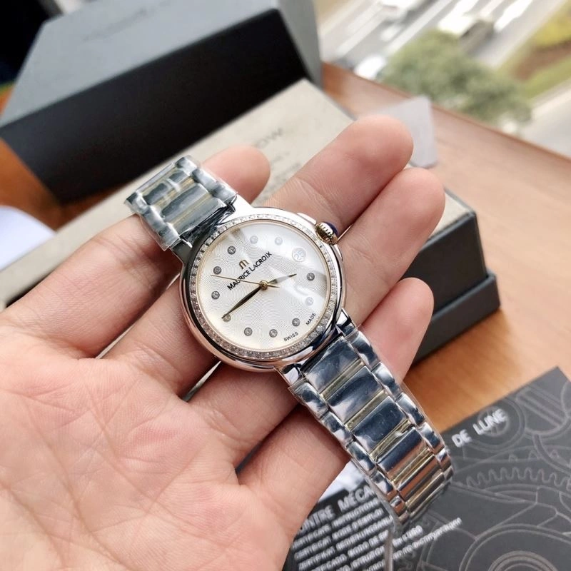 Top mirror MAURICE LACROIC Watches