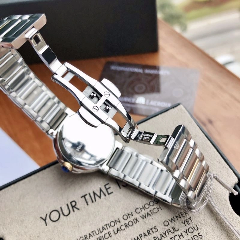Top mirror MAURICE LACROIC Watches