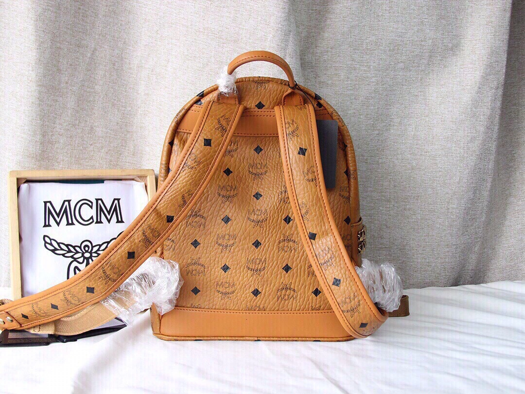 Top mirror MCM Backpacks