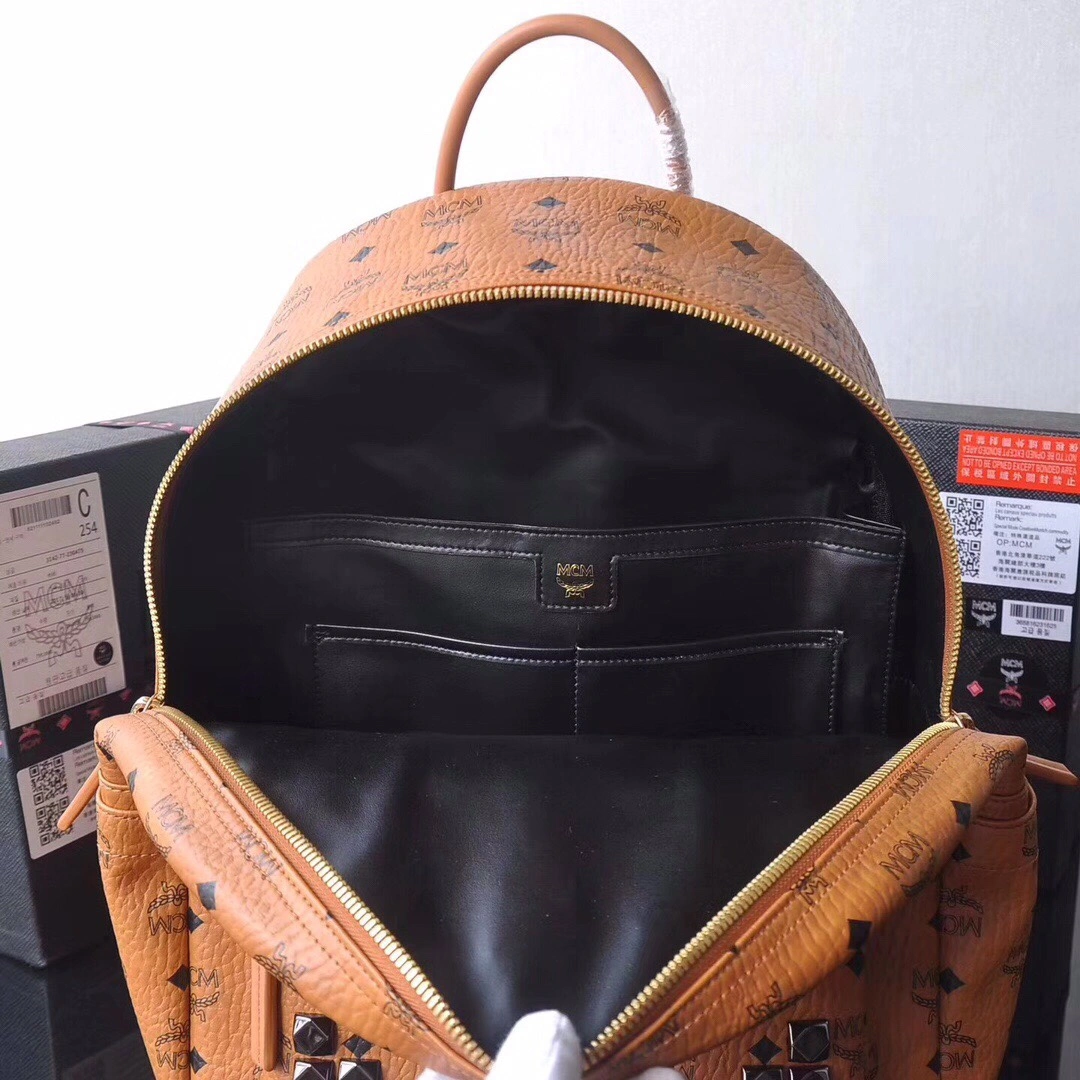 Accurate model MCM Backpacks