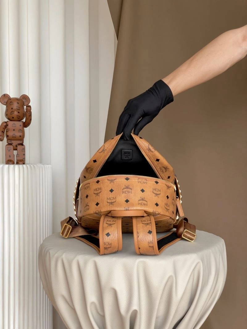 Top mirror MCM Backpacks