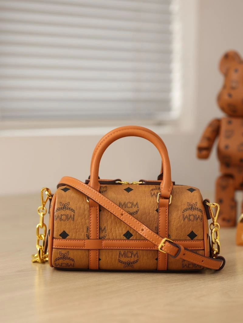 Top mirror MCM Boston Bags