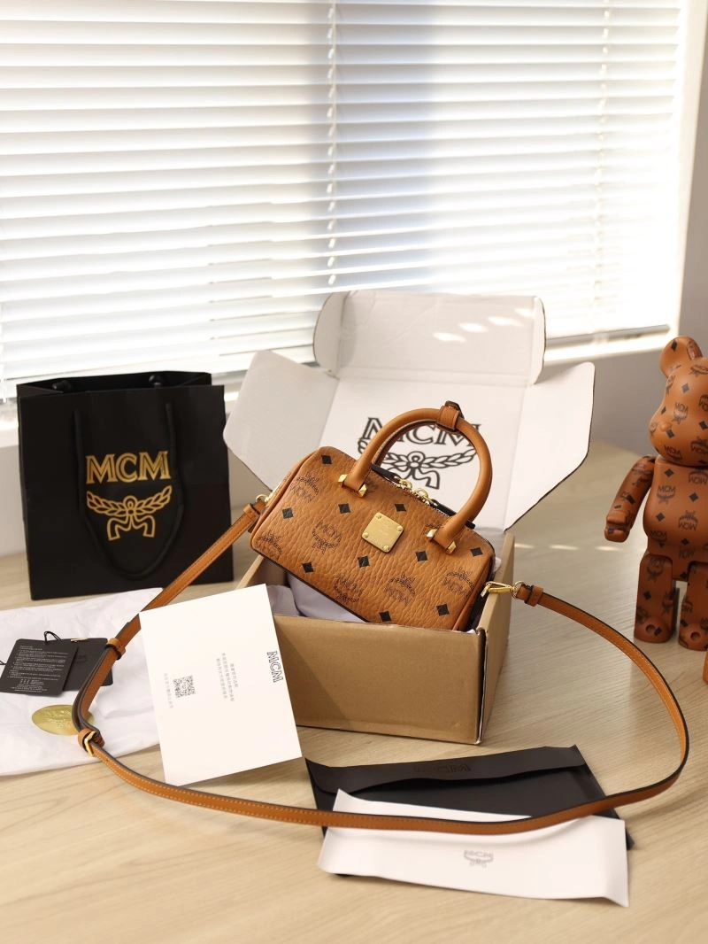 Accurate model MCM Boston Bags