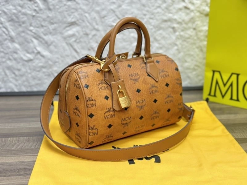 Top mirror MCM Boston Bags