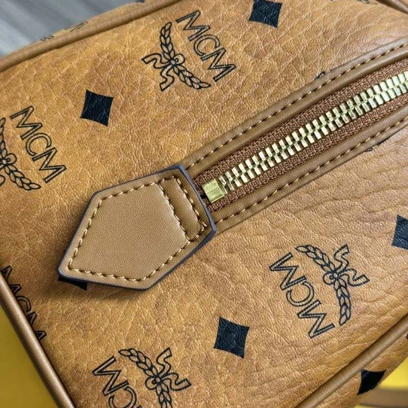 Top mirror MCM Boston Bags