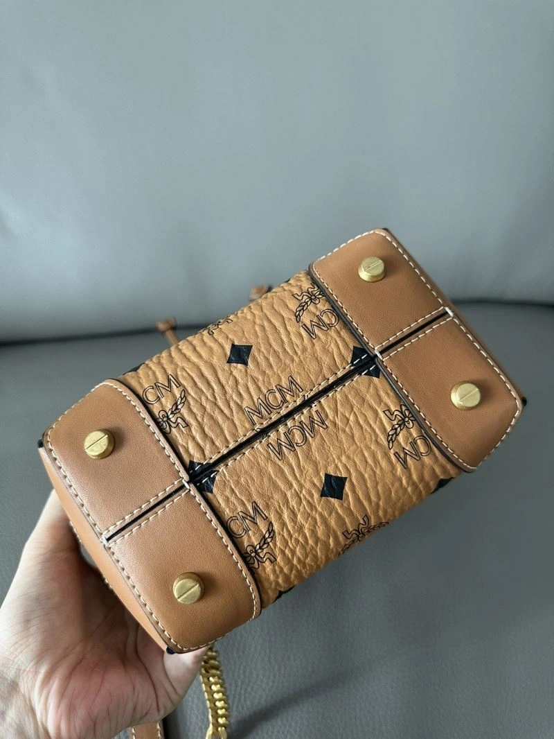Top mirror MCM Bucket Bags