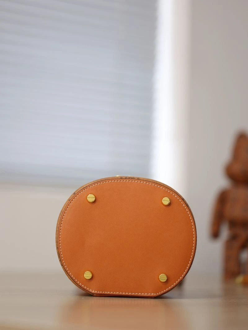 Top match MCM Bucket Bags