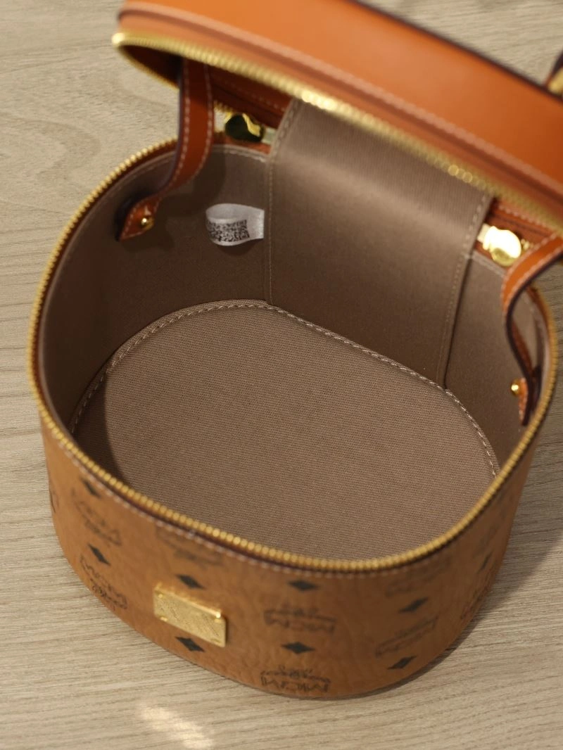 Top match MCM Bucket Bags