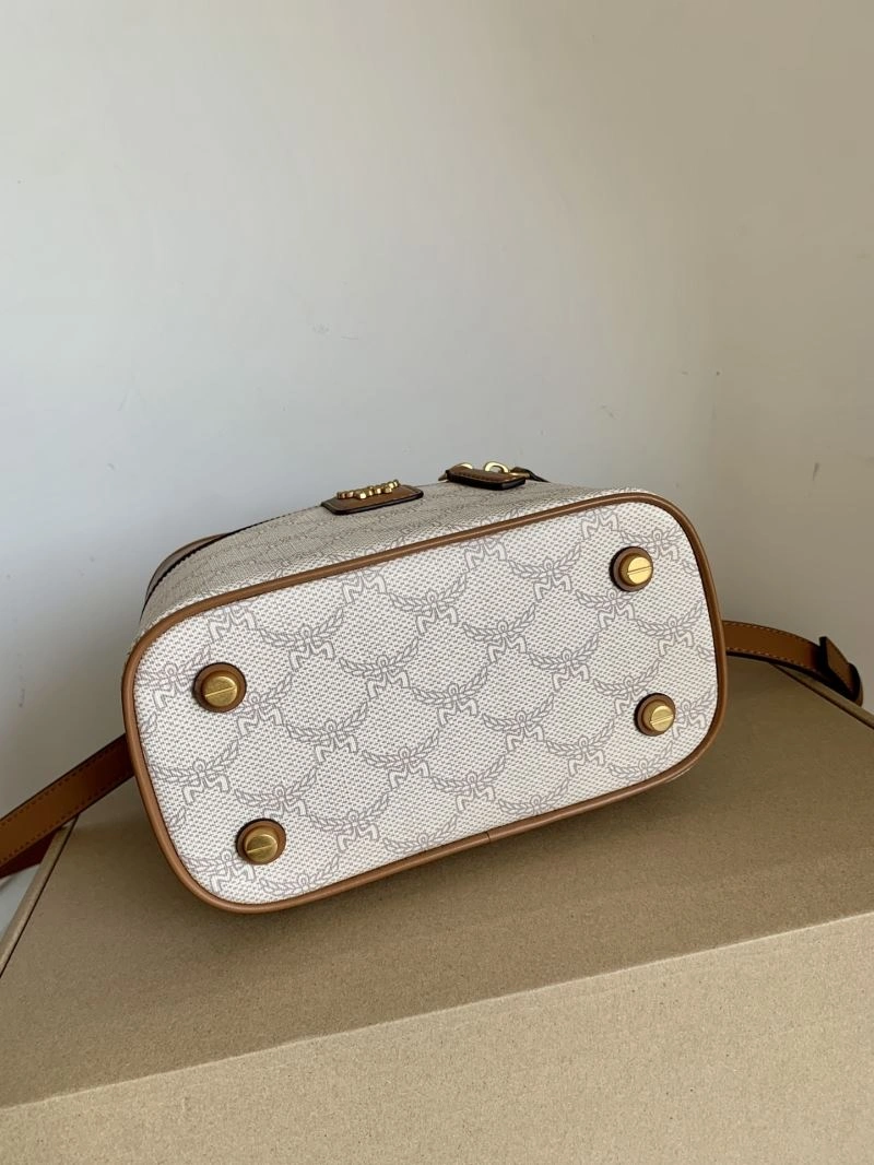 Low-cost MCM Cosmetic Bags