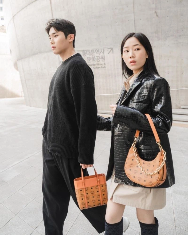 Low-cost MCM Hobo Bags