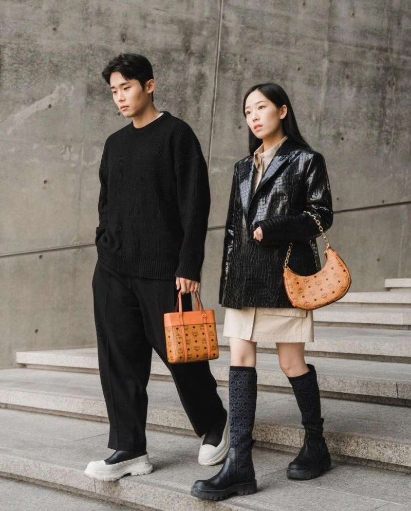Low-cost MCM Hobo Bags