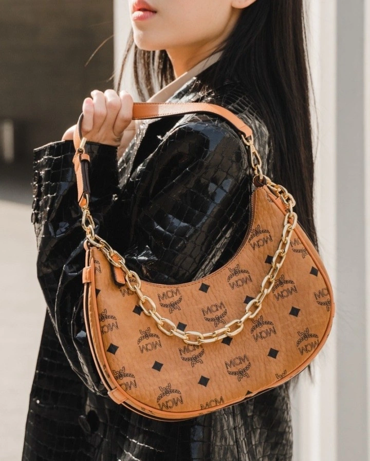 Low-cost MCM Hobo Bags