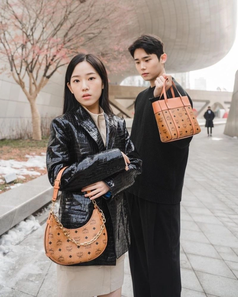 Low-cost MCM Hobo Bags