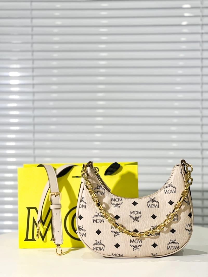 Accurate model MCM Hobo Bags