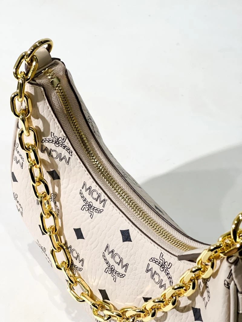 Accurate model MCM Hobo Bags