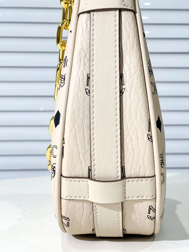 Accurate model MCM Hobo Bags