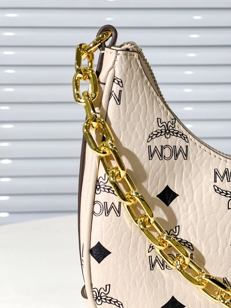 Accurate model MCM Hobo Bags