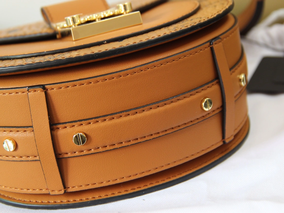 Top mirror MCM Satchel Bags
