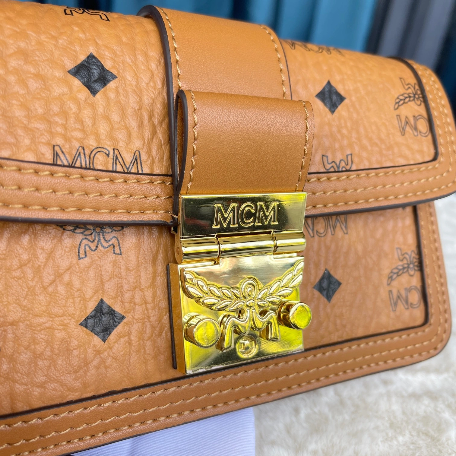 Top mirror MCM Satchel Bags