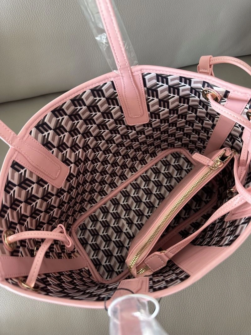Bargain MCM Shopping Bags