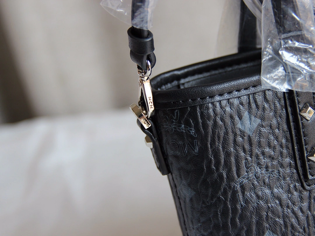 Low-cost MCM Shopping Bags