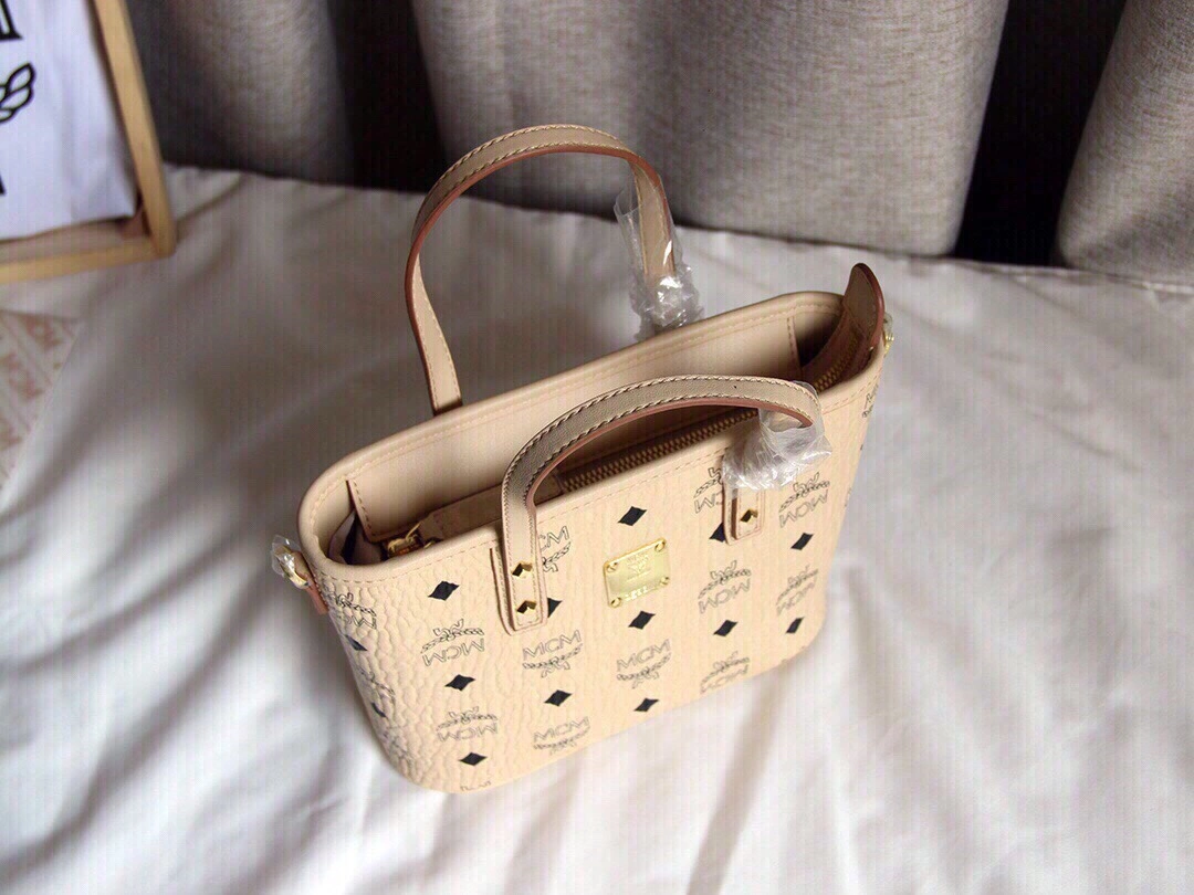 Reasonably priced MCM Shopping Bags