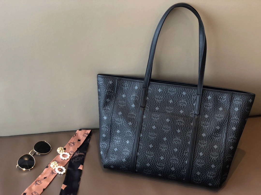 Reasonably priced MCM Shopping Bags